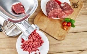 How To Grind Deer Meat And What To Mix With Venison When Grinding