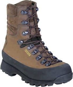 Warmest Hunting Boots For Cold Weather In 2024 - Deer Hunting Guide